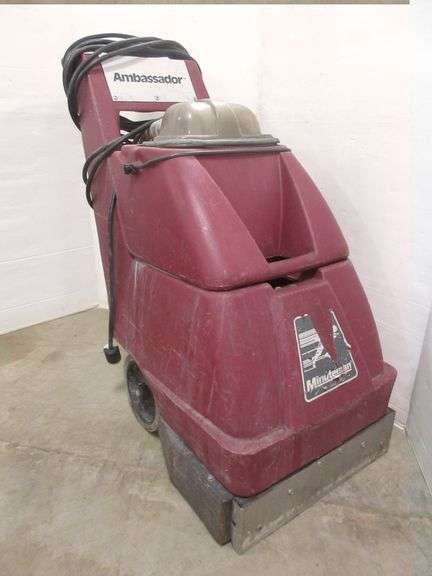 Ambassador carpet cleaner - Albrecht Auction Service