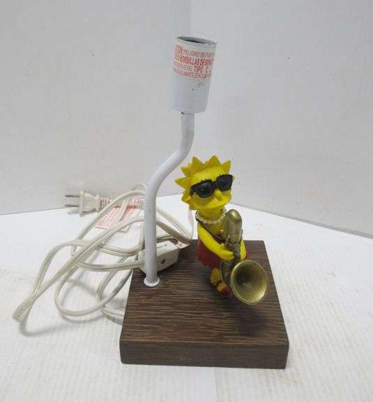 90's Lisa Simpson lamp, 9"H, works - Albrecht Auction Service