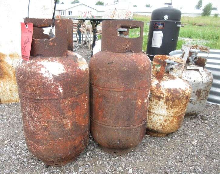 (4) Propane tanks, ready for crafter to make farm animals, includes ...