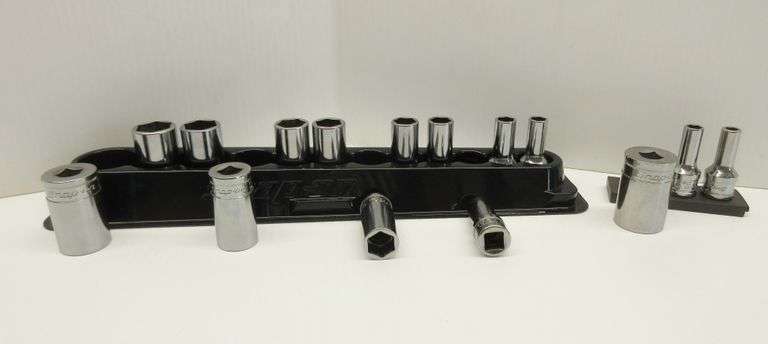 Snap-On 212YFSMSY 12-piece 6-point FDX metric semi deep socket set ...