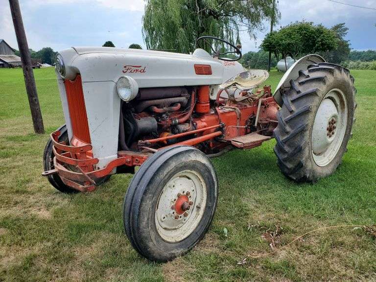 1956 Ford 640 Gas Tractor, 6.00-16 Fronts, 12.4-28 Rears, 540 PTO, 3 ...