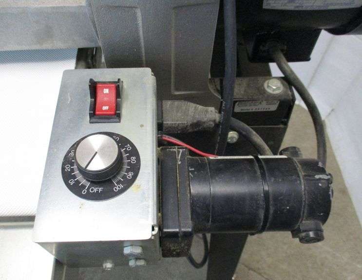 Performax 16-32 drum sander with optional stainless infeed and outfeed ...