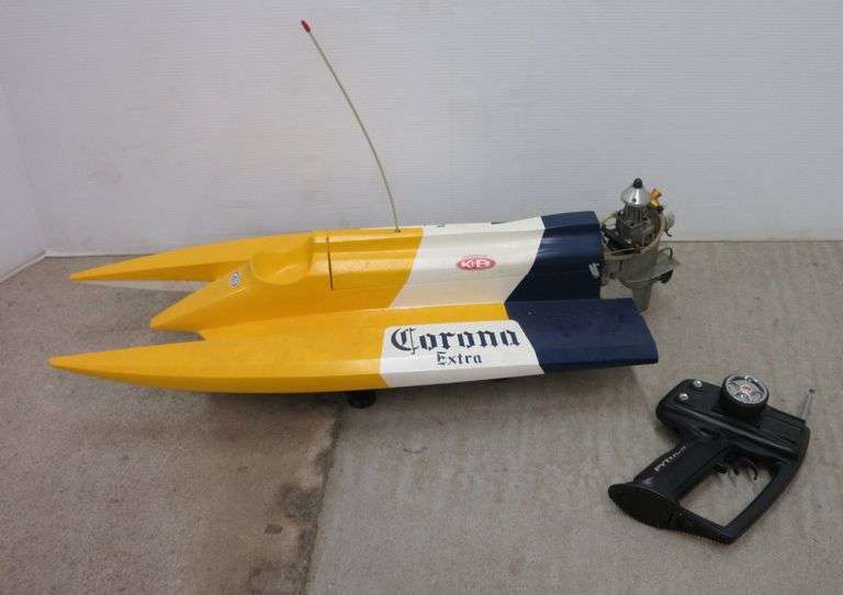 RC Nitro boat with remote control, approx. 30"L, runs great - Albrecht ...