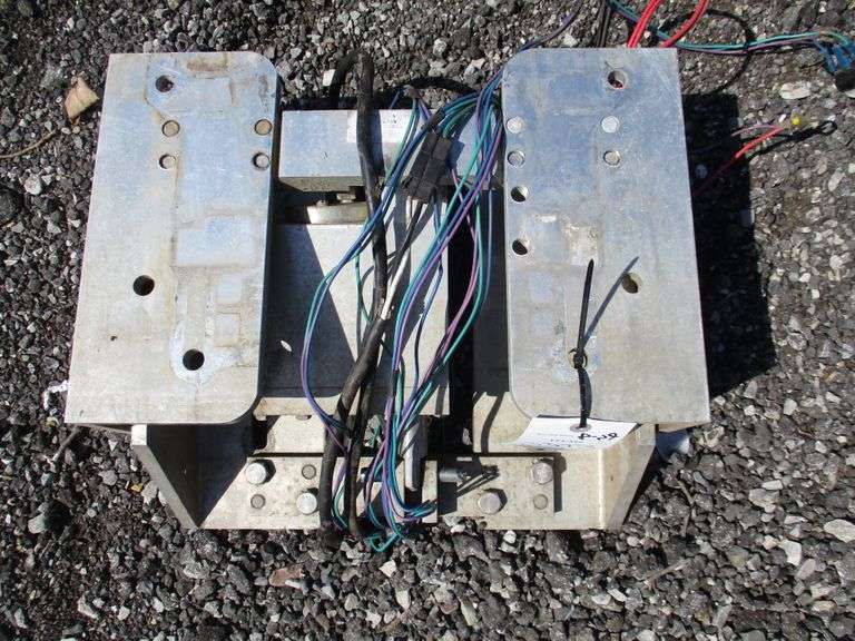 Power CMC tilt and trim, 130 HP, Model PT 130, used - Albrecht Auction ...