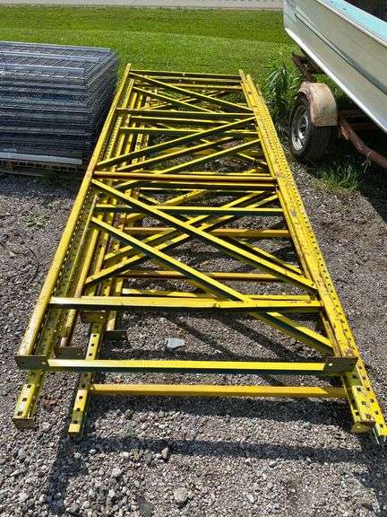 Teardrop style pallet racking, includes: (6) 4' x 12' uprights, (16) 12 ...