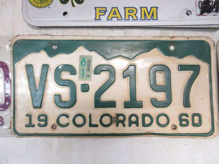 (10) Vintage and specialty license plates, includes: 1950-1978 and (4 ...