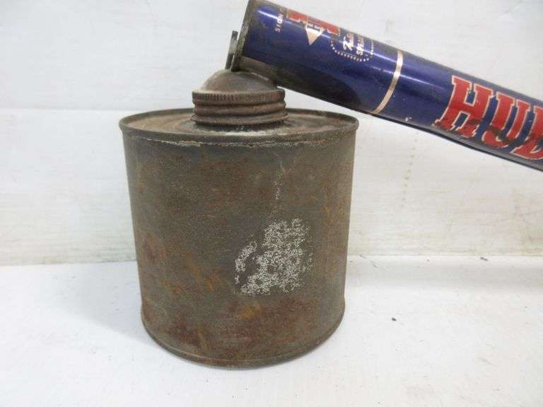 (3) Old hand pump pest sprayers, great - Albrecht Auction Service