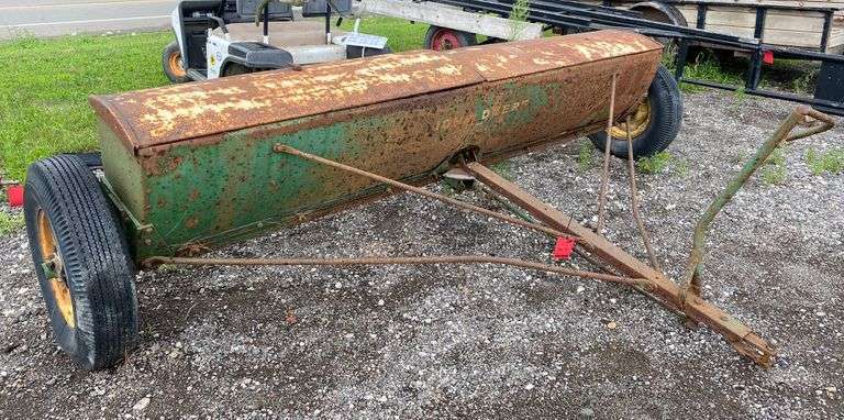 John Deere lime spreader, 10' hopper, 12' overall, works - Albrecht ...