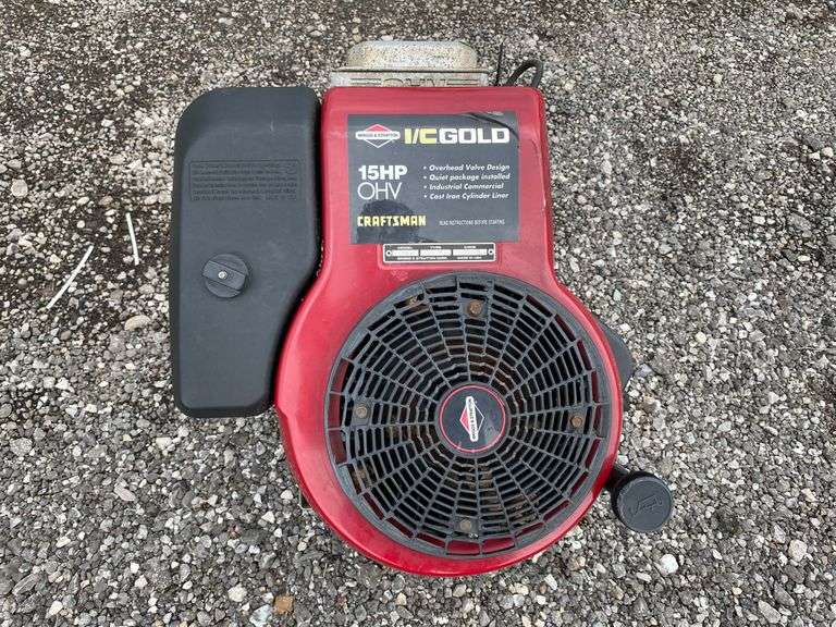 15 HP Briggs & Stratton lawn tractor engine, OHV, may need some care ...