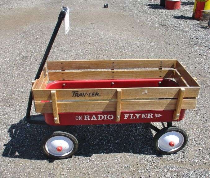 Radio Flyer, traveler wagon, 16" x 34" x 19", has wear - Albrecht ...
