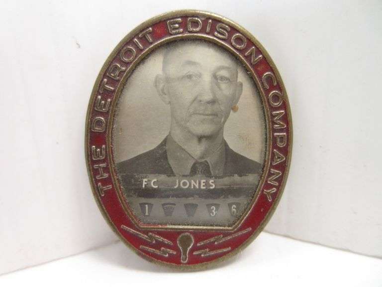 Detroit Edison Employee Badge WW2, FoCo Jones, "6820," on reverse ...
