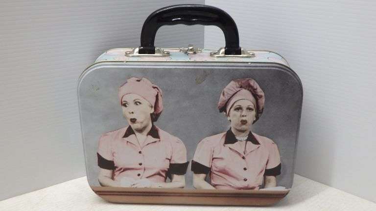 I Love Lucy lunch box, old - Albrecht Auction Service
