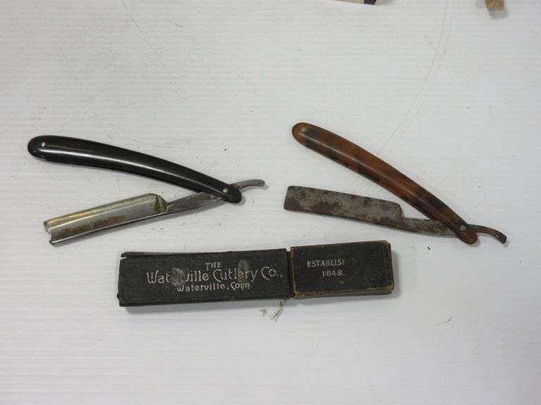 Antique shaving collection, includes: Shave kit, looks complete; Schick ...