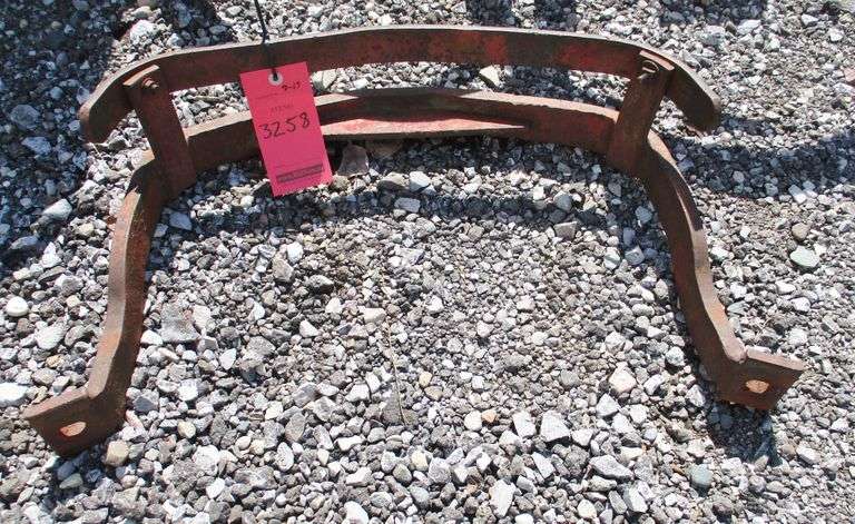 Ford 8n Tractor Front Bumper - Albrecht Auction Service