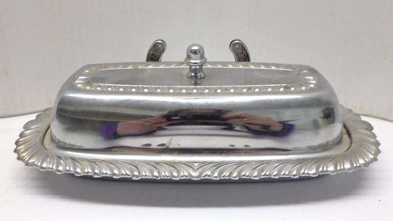 Silver Plated butter dish, 7 3/4"W x 4 1/4"D x 2 12/"H - Albrecht ...