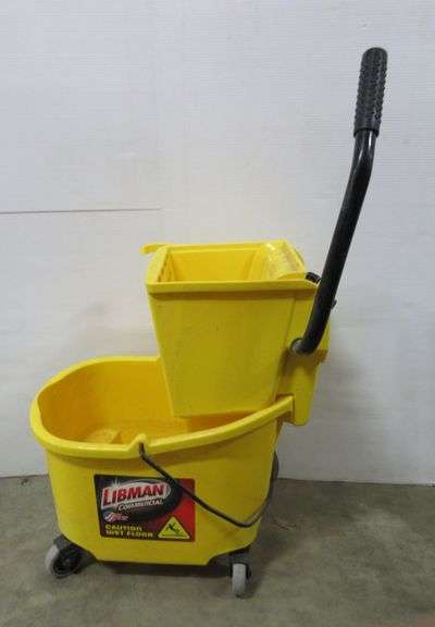 Libman commercial mop bucket with wringer, excellent - Albrecht Auction ...