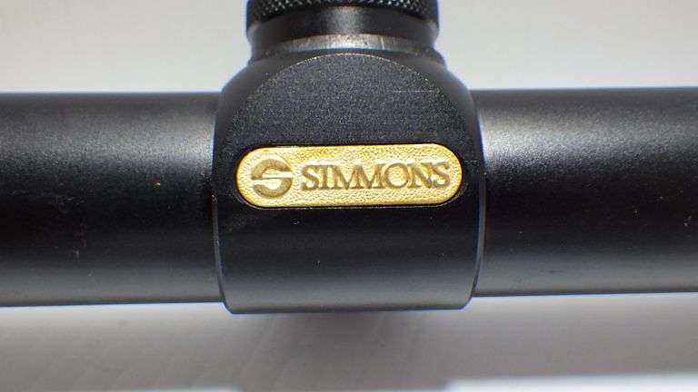 Simmons model 1044 3-10x rifle scope, good, used - Albrecht Auction Service