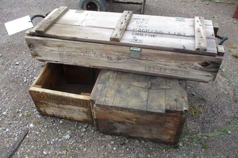 Antique WWII wooden hinged top box, two cartridge 105mm HE for Howitzer ...