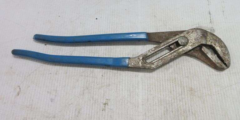 Large channel lock pliers, great - Albrecht Auction Service