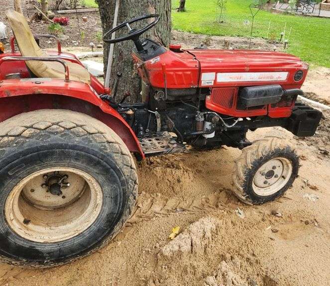 Yanmar 180D Mid 80s 4WD Diesel Tractor with Back Blade, (200 Hours on ...