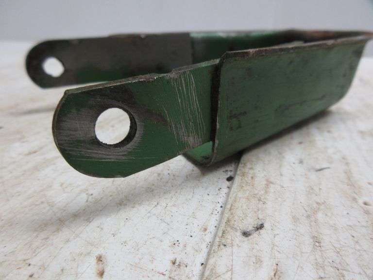 John Deere clevis and PTO shield - Albrecht Auction Service