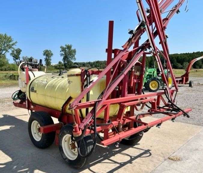 This item Selling ABSOLUTE! ~~~ Hardi TR-500 Sprayer, 45' Boom, Raven ...