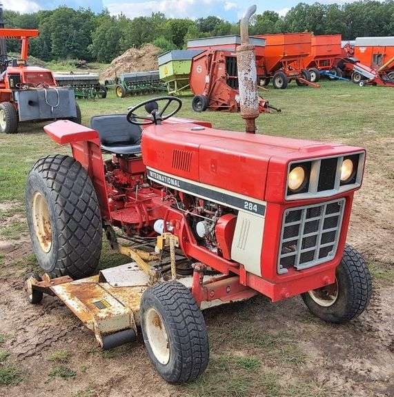 International 284 Tractor, (1800 Hours), Belly Mower, Comes with the 3 ...