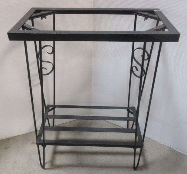 Wrought iron 10-gallon aquarium stand, 21"W x 29"H, has wear - Albrecht ...