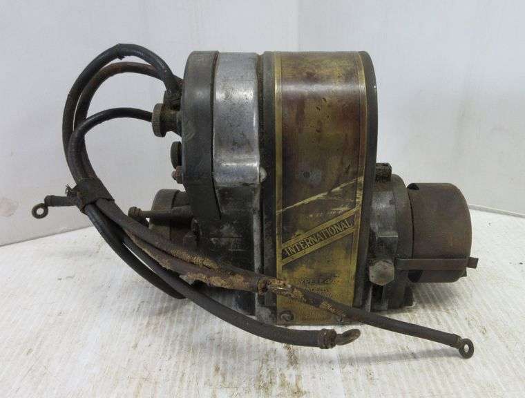 Old magneto - Albrecht Auction Service