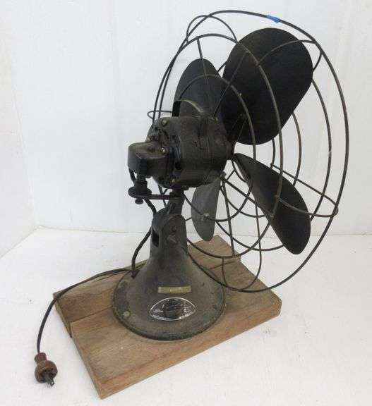 Antique Emerson electric fan, 18"Dia, works - Albrecht Auction Service