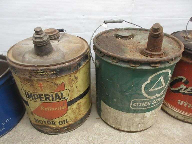 (5) Old 5-gallon oil cans: Cites Service, Fargo, Imperial, Cream City ...