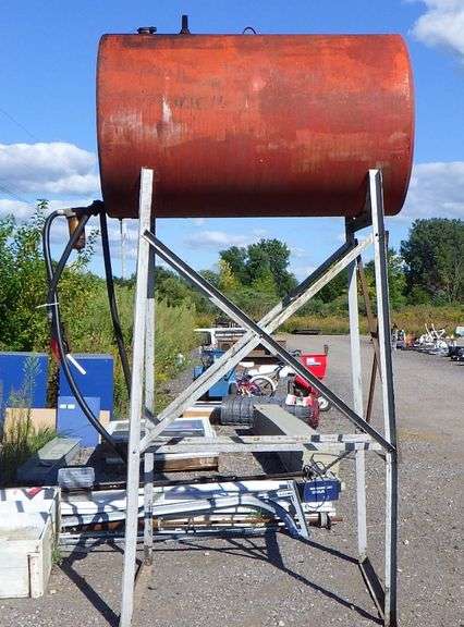250-Gallon gravity feed gas tank, 5'W x 40"D x 113"H, no leaks, new ...