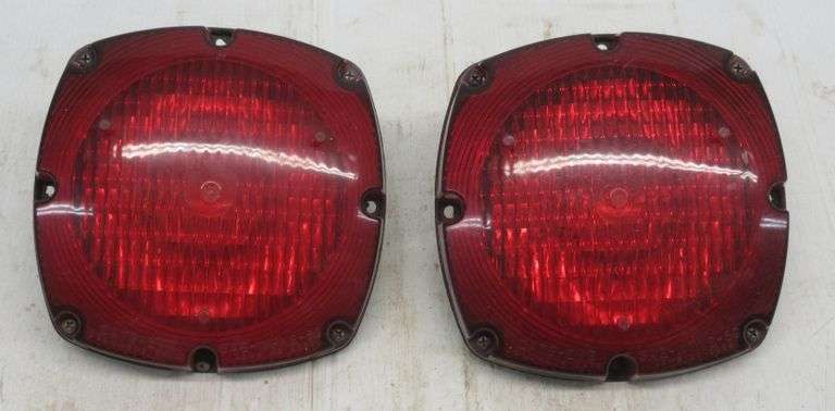 Set of (2) Cats Eye SAE-WIW2-69 with No. 9383 Red Lens, bulb and ...