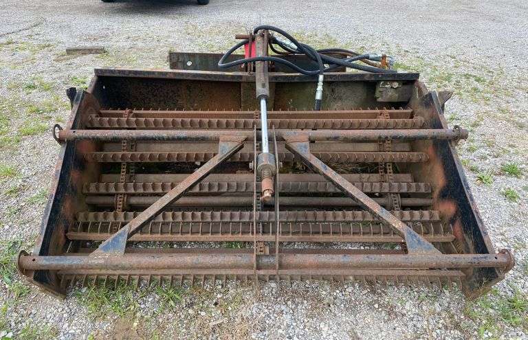 Bobcat landscape rake - Albrecht Auction Service