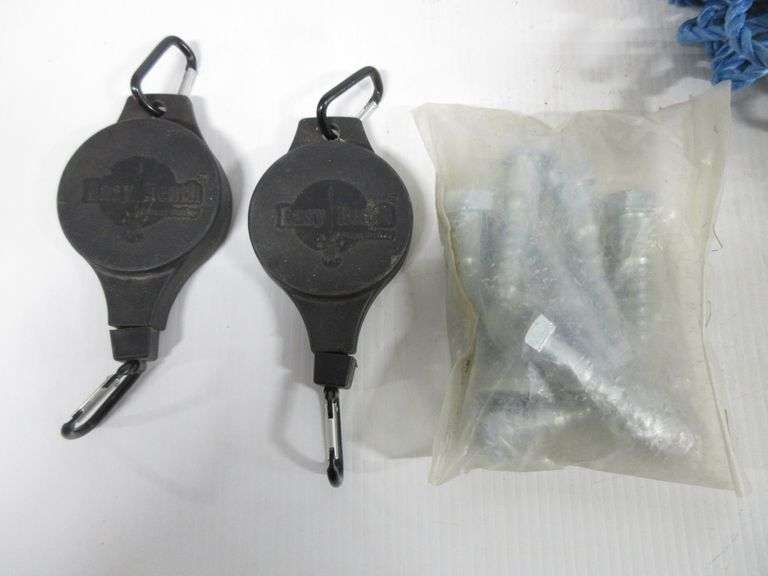 (4) Pole holders, Trolling speed indicator, Misc. rope and hooks ...