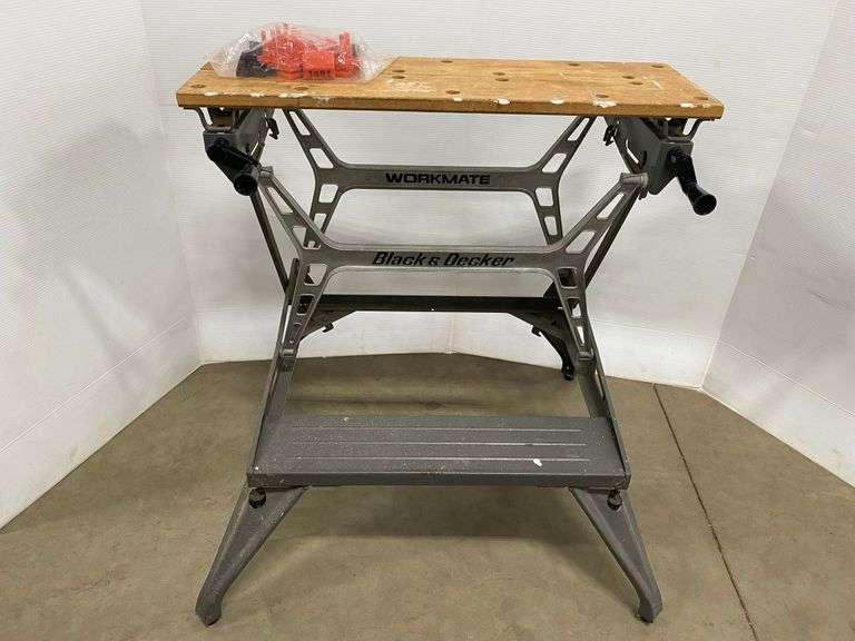 Black & Decker workmate with bench dogs, 29"W adjustable height ...