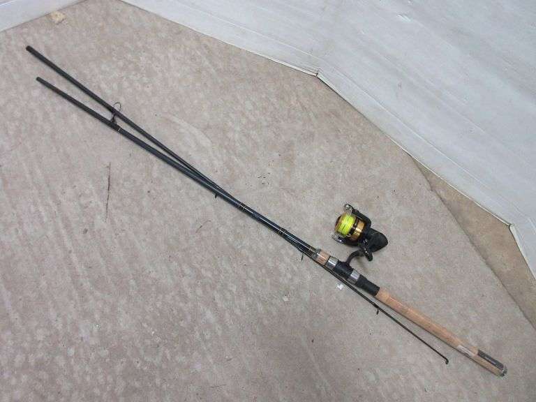Daiwa shock 8' rod, heavy weight fishing pole with 400B reel and F802H ...