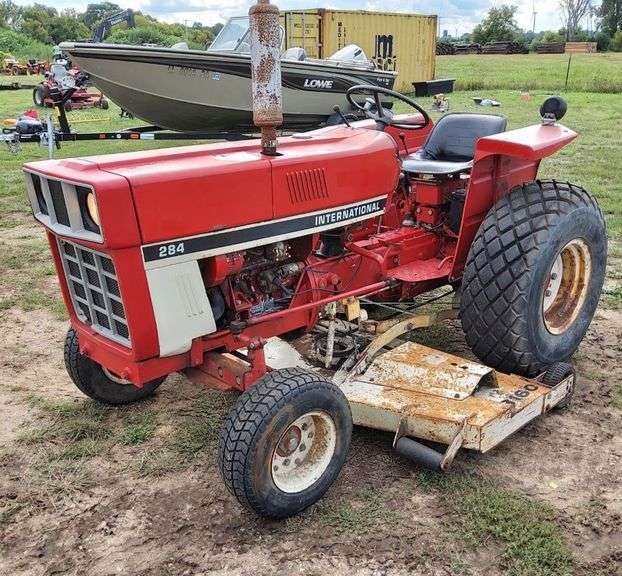 International 284 Tractor, (1800 Hours), Belly Mower, Comes with the 3 ...