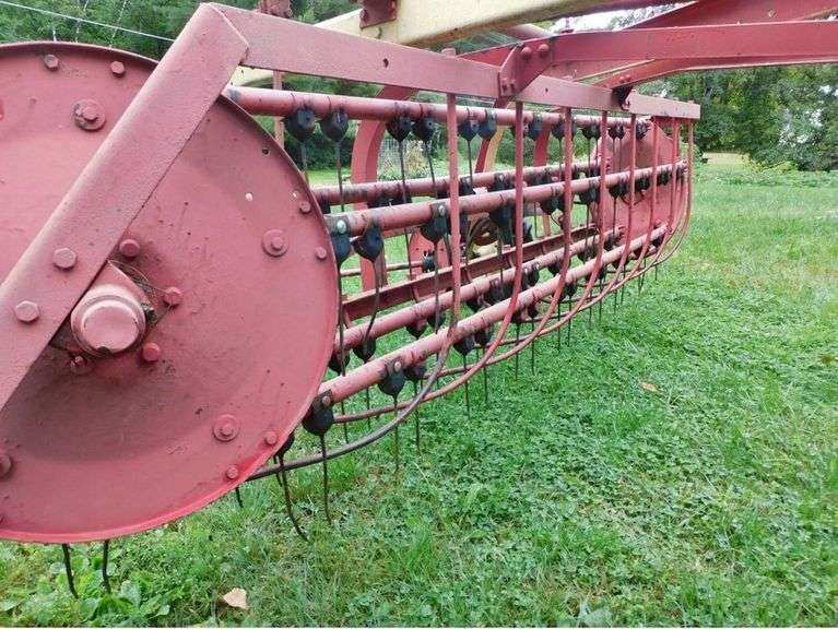 This item Selling ABSOLUTE! ~~~ New Idea 402 Hay Rake, S/N: R169315 ...