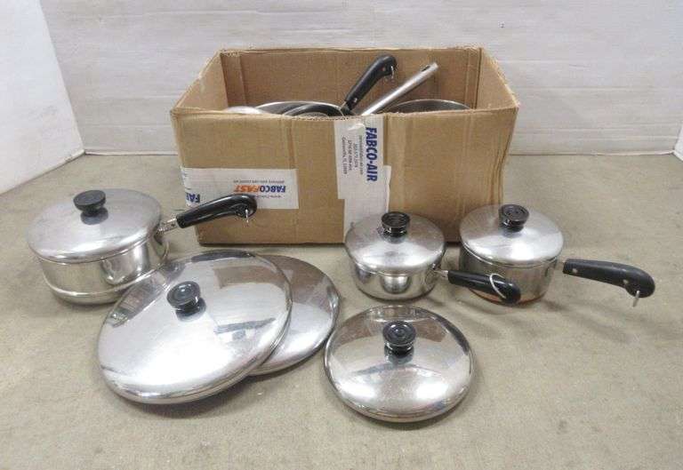 29-Piece Revere Ware set, includes: 10" x 5" with lid; 9" Fry Pan, with ...