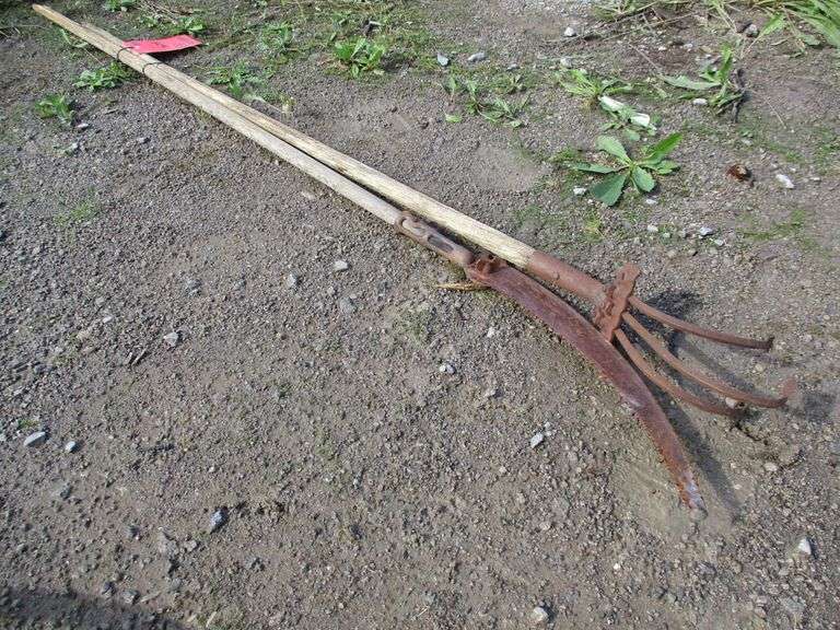 Antique tree branch pruner/trimmer with adjustable saw, 64"L, fair ...