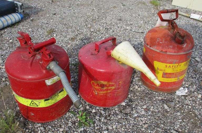 Three safety gas cans, no leaks, have small dents, fair - Albrecht ...