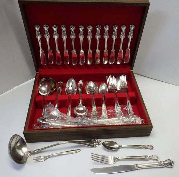 United silver silver plated dinnerware set, service for 12, includes ...