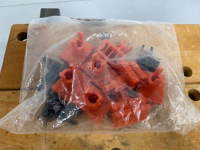 Black & Decker workmate with bench dogs, 29"W adjustable height ...