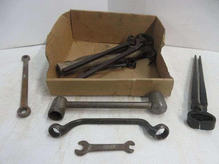 Tray of vintage Ford wrenches and some other tools - Albrecht Auction ...