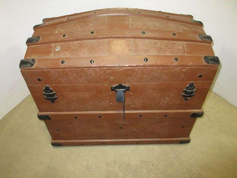 Antique metal and wood Humpback Trunk, 29"W x 19"D x 23"H, trunk locked ...