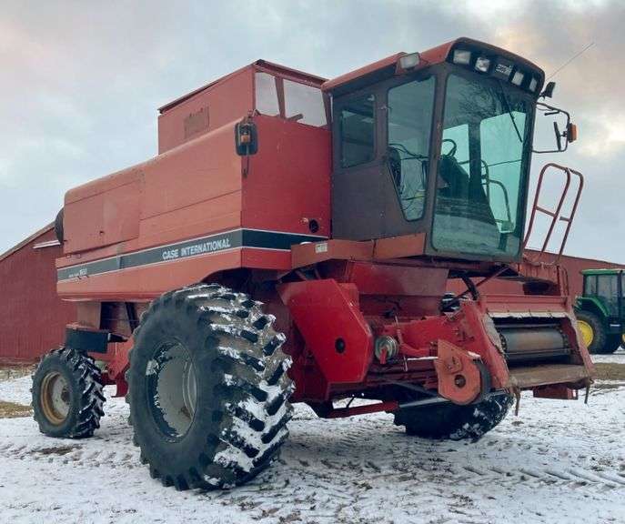 Case IH 1680 Combine, 2WD, (6343 Hours), 8.3L Cummins, Chaff Spreader ...