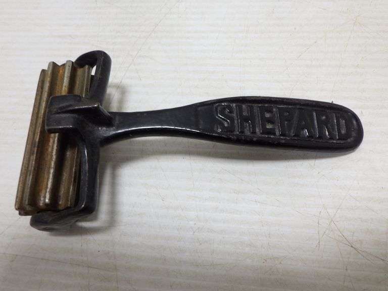 Antique pat 1878 cast iron garment fluter crimper and machine by ...