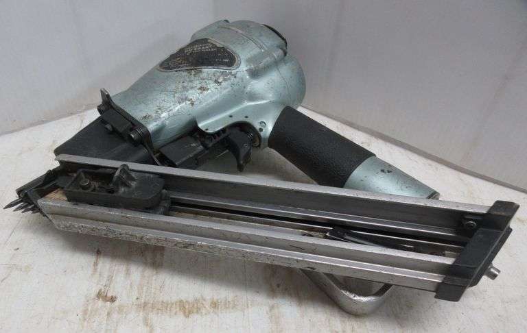 Metabo HPT NR38AK 1 1/2" Strip nailer, works - Albrecht Auction Service