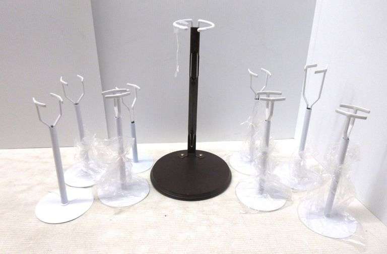 (9) Doll stands, various sizes, most new - Albrecht Auction Service